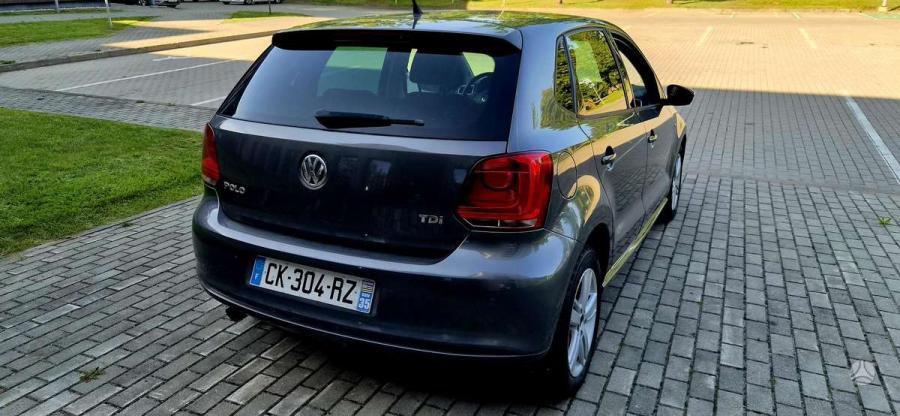 Pelēks Volkswagen Polo 2012 Tauragė, ar dzinēja tilpumu 1.60 L un nobraukumu 270 tūkst. km par 4900 €, foto 20 vietnē AUTOMOTO.COM.LV