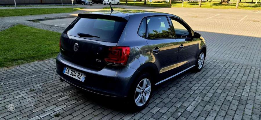 Pelēks Volkswagen Polo 2012 Tauragė, ar dzinēja tilpumu 1.60 L un nobraukumu 270 tūkst. km par 4900 €, foto 21 vietnē AUTOMOTO.COM.LV