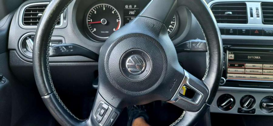 Pelēks Volkswagen Polo 2012 Tauragė, ar dzinēja tilpumu 1.60 L un nobraukumu 270 tūkst. km par 4900 €, foto 28 vietnē AUTOMOTO.COM.LV