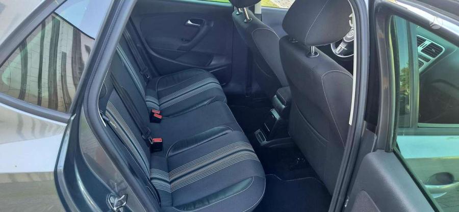 Pelēks Volkswagen Polo 2012 Tauragė, ar dzinēja tilpumu 1.60 L un nobraukumu 270 tūkst. km par 4900 €, foto 33 vietnē AUTOMOTO.COM.LV
