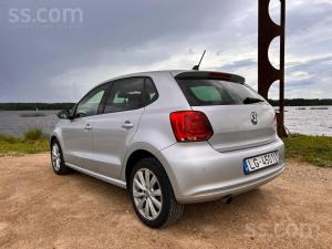 Grey Volkswagen Polo 2012 in Ogre, with an engine capacity of 1.60 L and mileage of 98 thousand km for 6900 €, photo 10 on AUTOMOTO.COM.LV