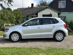 Grey Volkswagen Polo 2012 in Bauska, with an engine capacity of 1.60 L and mileage of 233 thousand km for 6000 €, photo 8 on AUTOMOTO.COM.LV