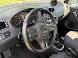 Grey Volkswagen Polo 2012 in Bauska, with an engine capacity of 1.60 L and mileage of 233 thousand km for 6000 €, photo 14 on AUTOMOTO.COM.LV