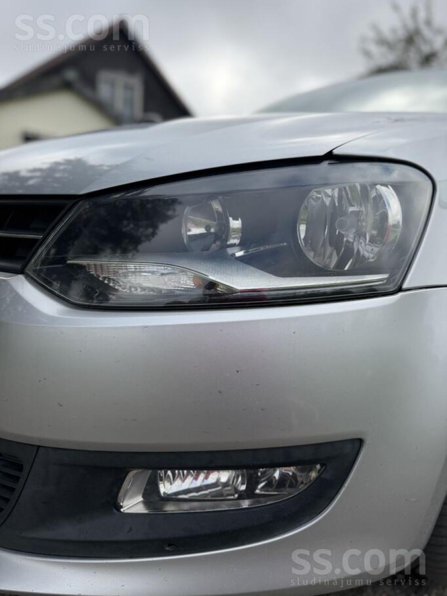 Grey Volkswagen Polo 2012 in Bauska, with an engine capacity of 1.60 L and mileage of 233 thousand km for 6000 €, photo 19 on AUTOMOTO.COM.LV