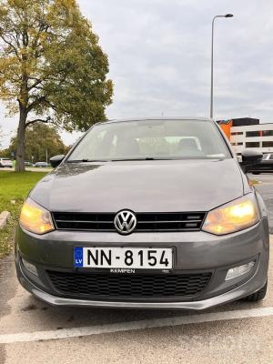 Pelēks Volkswagen Polo 2013 Rīga, ar dzinēja tilpumu 1.60 L un nobraukumu 203 tūkst. km par 4900 €, foto 3 vietnē AUTOMOTO.COM.LV
