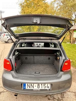 Pelēks Volkswagen Polo 2013 Rīga, ar dzinēja tilpumu 1.60 L un nobraukumu 203 tūkst. km par 4900 €, foto 4 vietnē AUTOMOTO.COM.LV