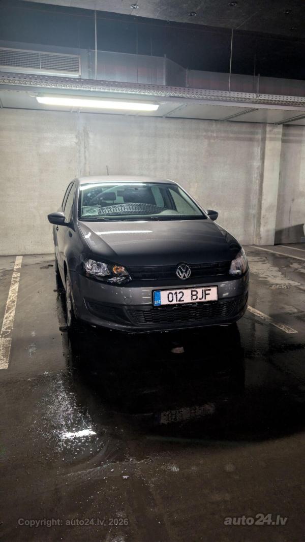 Grey Volkswagen Polo 2013 in Tallinn, with an engine capacity of 1.20 L and mileage of 219 thousand km for 3500 €, photo 1 on AUTOMOTO.COM.LV
