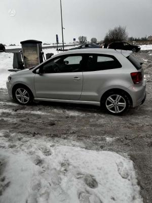 Grey Volkswagen Polo 2013 in Alytus, with an engine capacity of 1.39 L and mileage of 160 thousand km for 4500 €, photo 2 on AUTOMOTO.COM.LV