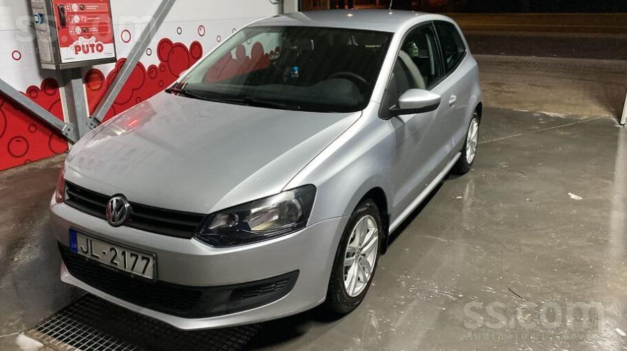 Grey Volkswagen Polo 2013 in Riga, with an engine capacity of 1.20 L and mileage of 134 thousand km for 4150 €, photo 1 on AUTOMOTO.COM.LV