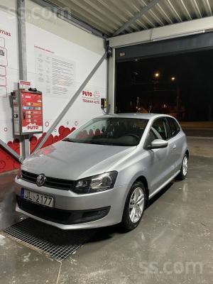 Grey Volkswagen Polo 2013 in Riga, with an engine capacity of 1.20 L and mileage of 134 thousand km for 4150 €, photo 2 on AUTOMOTO.COM.LV