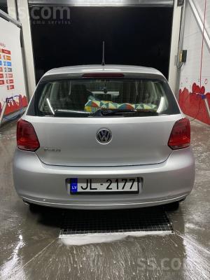 Grey Volkswagen Polo 2013 in Riga, with an engine capacity of 1.20 L and mileage of 134 thousand km for 4150 €, photo 13 on AUTOMOTO.COM.LV