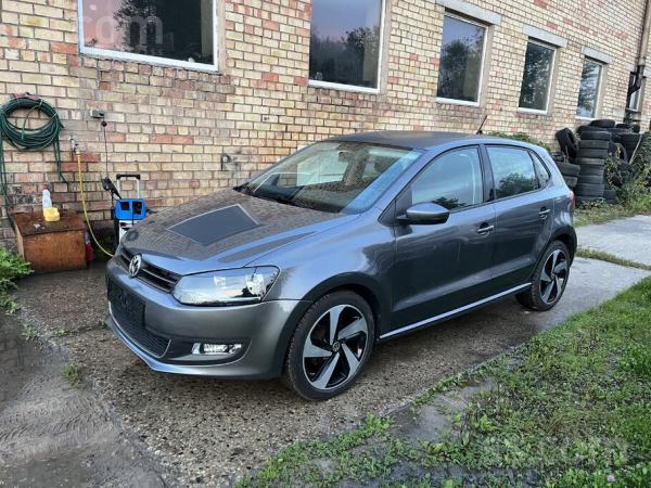 Grey Volkswagen Polo 2013 in Jelgava, with an engine capacity of 1.20 L and mileage of 118 thousand km for 5400 €, photo 3 on AUTOMOTO.COM.LV
