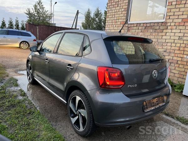 Grey Volkswagen Polo 2013 in Jelgava, with an engine capacity of 1.20 L and mileage of 118 thousand km for 5400 €, photo 4 on AUTOMOTO.COM.LV