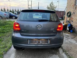 Pelēks Volkswagen Polo 2013 Jelgava, ar dzinēja tilpumu 1.20 L un nobraukumu 118 tūkst. km par 5400 €, foto 6 vietnē AUTOMOTO.COM.LV