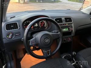 Pelēks Volkswagen Polo 2013 Jelgava, ar dzinēja tilpumu 1.20 L un nobraukumu 118 tūkst. km par 5400 €, foto 8 vietnē AUTOMOTO.COM.LV