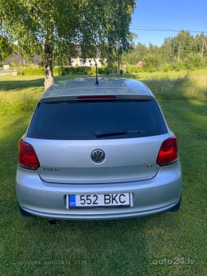 Pelēks Volkswagen Polo 2013 Tallina, ar dzinēja tilpumu 1.40 L un nobraukumu 215 tūkst. km par 6000 €, foto  vietnē AUTOMOTO.COM.LV
