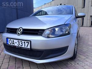Серый Фольксваген Поло 2013 в Рига, объемом двигателя 1.40 л и пробегом 252 тыс. км за 4000 €, фото 5 на AUTOMOTO.COM.LV