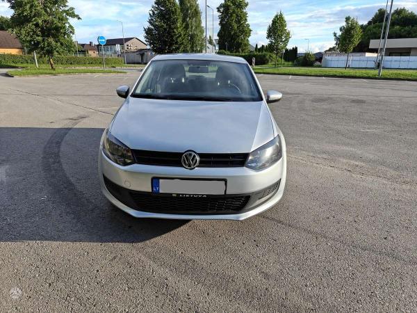 Pelēks Volkswagen Polo 2013 Tauragė, ar dzinēja tilpumu 1.20 L un nobraukumu 208 tūkst. km par 4175 €, foto 2 vietnē AUTOMOTO.COM.LV