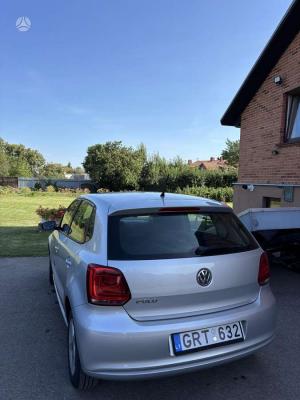 Pelēks Volkswagen Polo 2013 Kauņa, ar dzinēja tilpumu 1.20 L un nobraukumu 233 tūkst. km par 3100 €, foto  vietnē AUTOMOTO.COM.LV