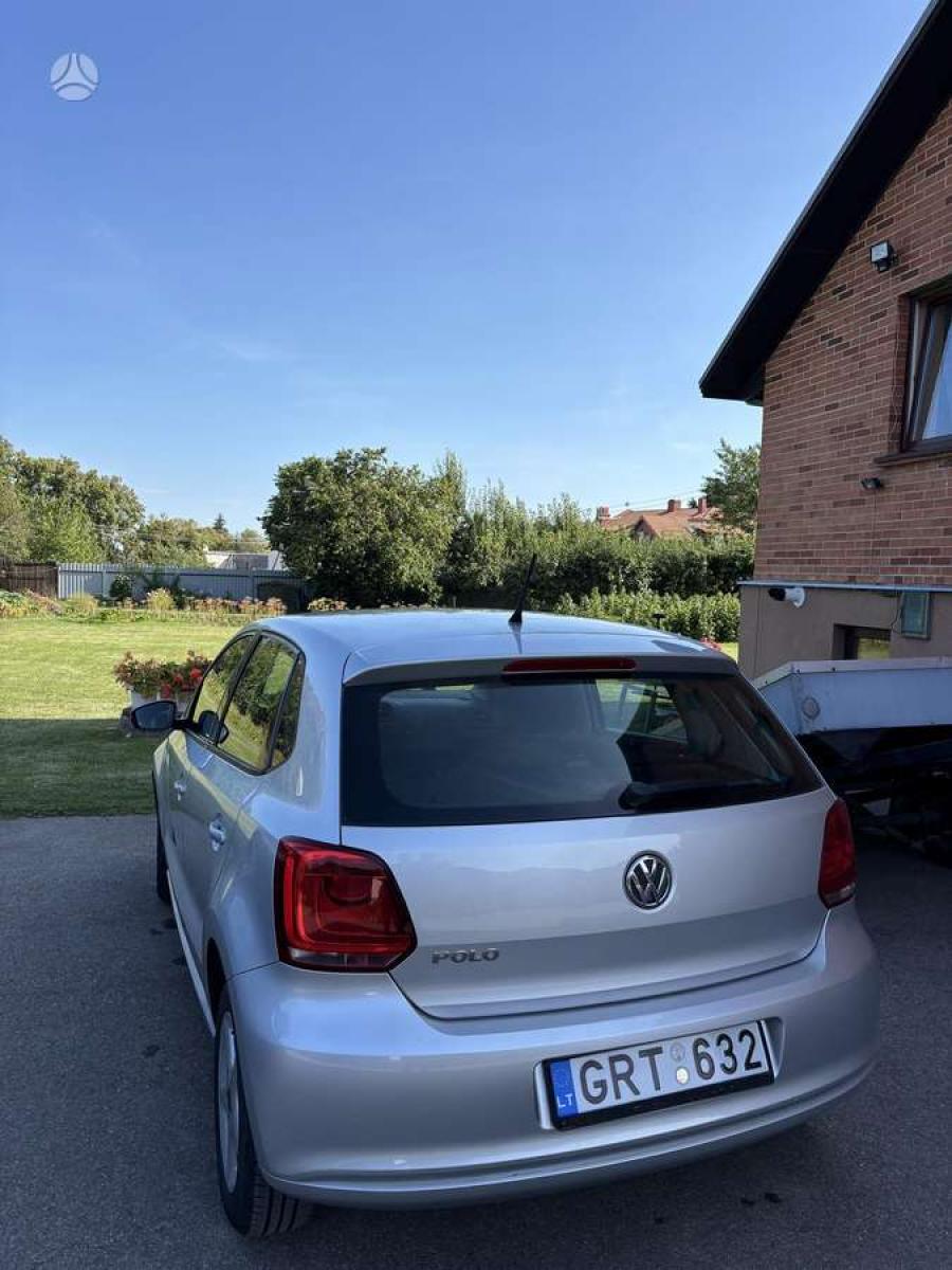 Pelēks Volkswagen Polo 2013 Kauņa, ar dzinēja tilpumu 1.20 L un nobraukumu 233 tūkst. km par 3100 €, foto 1 vietnē AUTOMOTO.COM.LV