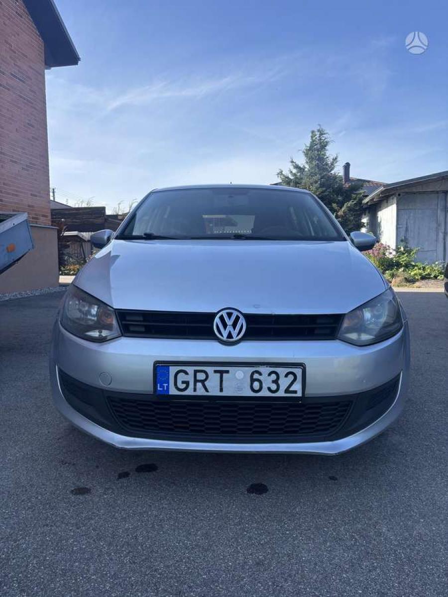 Pelēks Volkswagen Polo 2013 Kauņa, ar dzinēja tilpumu 1.20 L un nobraukumu 233 tūkst. km par 3100 €, foto 4 vietnē AUTOMOTO.COM.LV