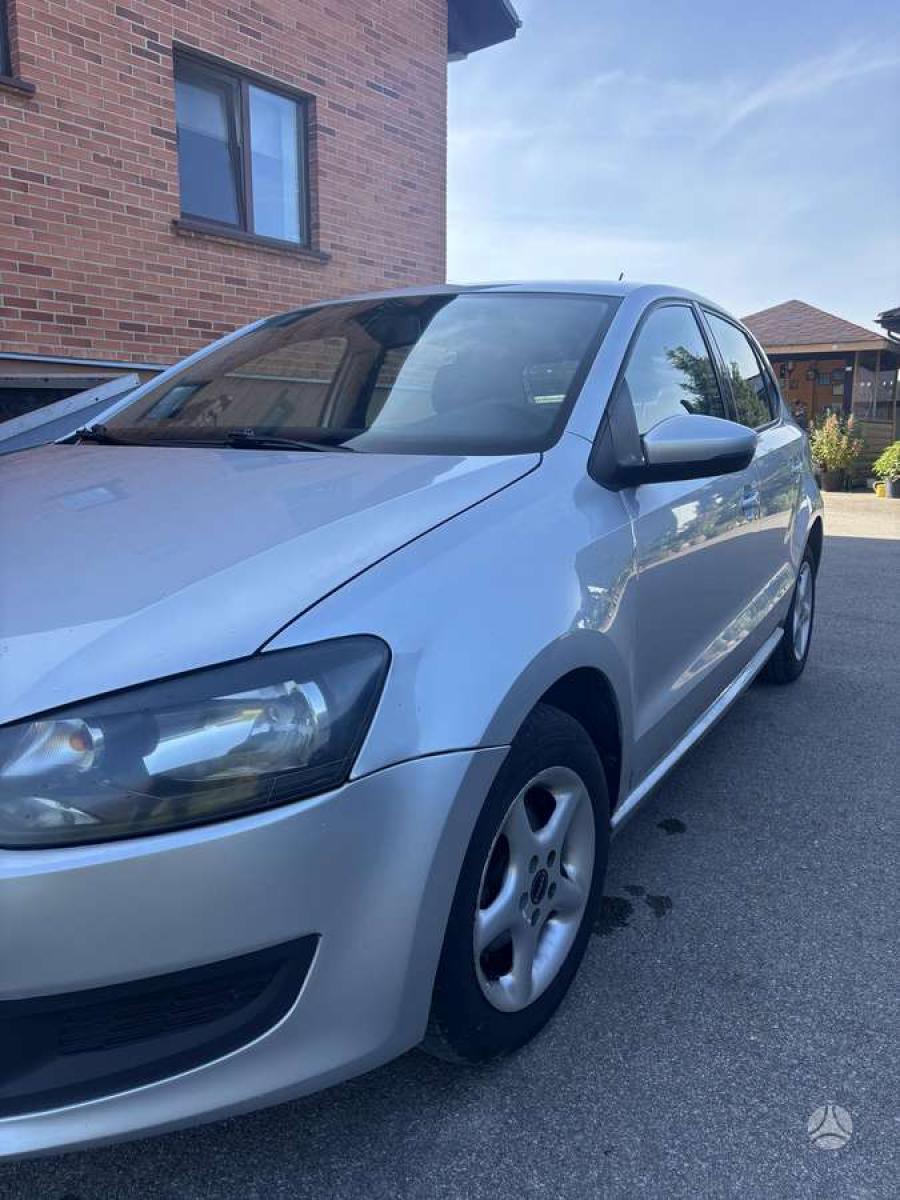 Pelēks Volkswagen Polo 2013 Kauņa, ar dzinēja tilpumu 1.20 L un nobraukumu 233 tūkst. km par 3100 €, foto 6 vietnē AUTOMOTO.COM.LV