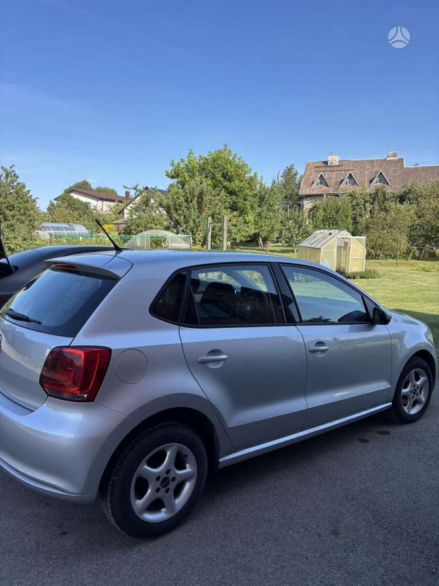 Pelēks Volkswagen Polo 2013 Kauņa, ar dzinēja tilpumu 1.20 L un nobraukumu 233 tūkst. km par 3100 €, foto 7 vietnē AUTOMOTO.COM.LV