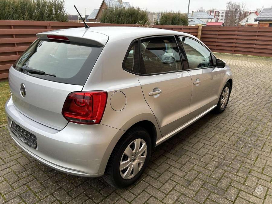 Pelēks Volkswagen Polo 2014 Vilkaviškis, ar dzinēja tilpumu 1.20 L un nobraukumu 138 tūkst. km par 4400 €, foto 5 vietnē AUTOMOTO.COM.LV