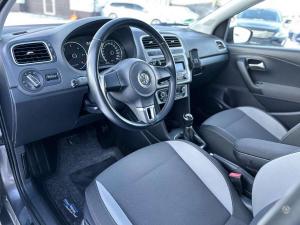 Pelēks Volkswagen Polo 2014 Telšiai, ar dzinēja tilpumu 1.60 L un nobraukumu 194 tūkst. km par 6300 €, foto 10 vietnē AUTOMOTO.COM.LV