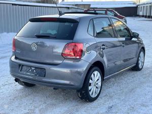 Grey Volkswagen Polo 2014 in Telschi, with an engine capacity of 1.60 L and mileage of 194 thousand km for 6300 €, photo 7 on AUTOMOTO.COM.LV