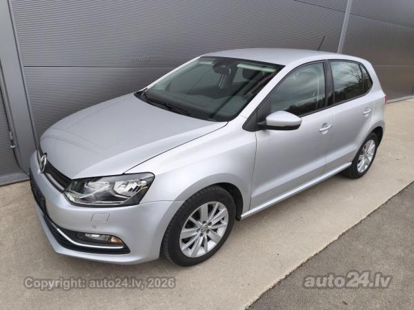 Pelēks Volkswagen Polo 2014 Tallina, ar dzinēja tilpumu 1.40 L un nobraukumu 245 tūkst. km par 5690 €, foto 4 vietnē AUTOMOTO.COM.LV