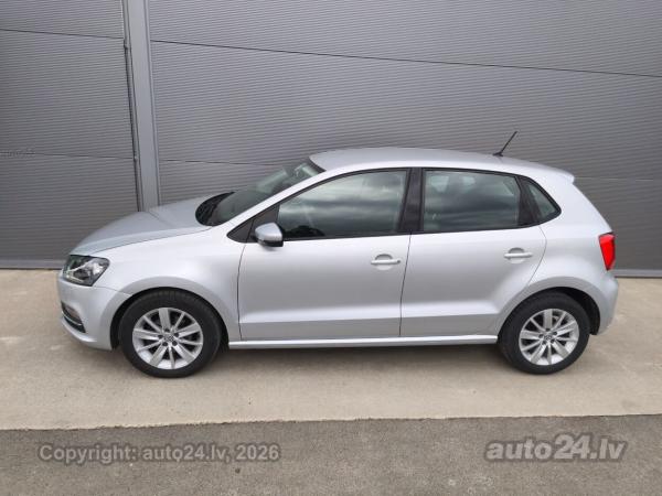 Pelēks Volkswagen Polo 2014 Tallina, ar dzinēja tilpumu 1.40 L un nobraukumu 245 tūkst. km par 5690 €, foto 6 vietnē AUTOMOTO.COM.LV