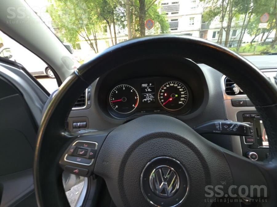Серый Фольксваген Поло 2014 в Рига, объемом двигателя 1.60 л и пробегом 232 тыс. км за 5700 €, фото 11 на AUTOMOTO.COM.LV