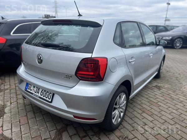 Pelēks Volkswagen Polo 2014 Talsi, ar dzinēja tilpumu 1.40 L un nobraukumu 165 tūkst. km par 6890 €, foto 5 vietnē AUTOMOTO.COM.LV