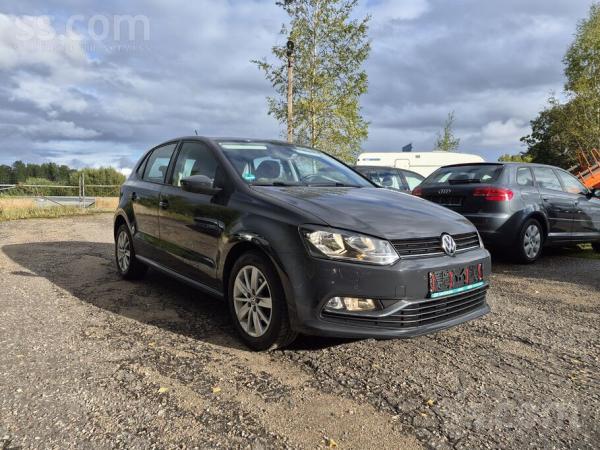 Grey Volkswagen Polo 2014 in Cesis, with an engine capacity of 1.40 L and mileage of 187 thousand km for 5900 €, photo 3 on AUTOMOTO.COM.LV