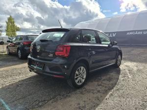 Grey Volkswagen Polo 2014 in Cesis, with an engine capacity of 1.40 L and mileage of 187 thousand km for 5900 €, photo 4 on AUTOMOTO.COM.LV