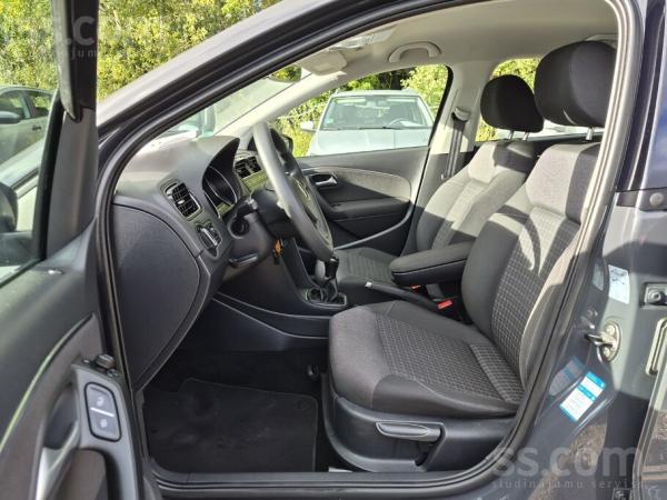 Grey Volkswagen Polo 2014 in Cesis, with an engine capacity of 1.40 L and mileage of 187 thousand km for 5900 €, photo 7 on AUTOMOTO.COM.LV