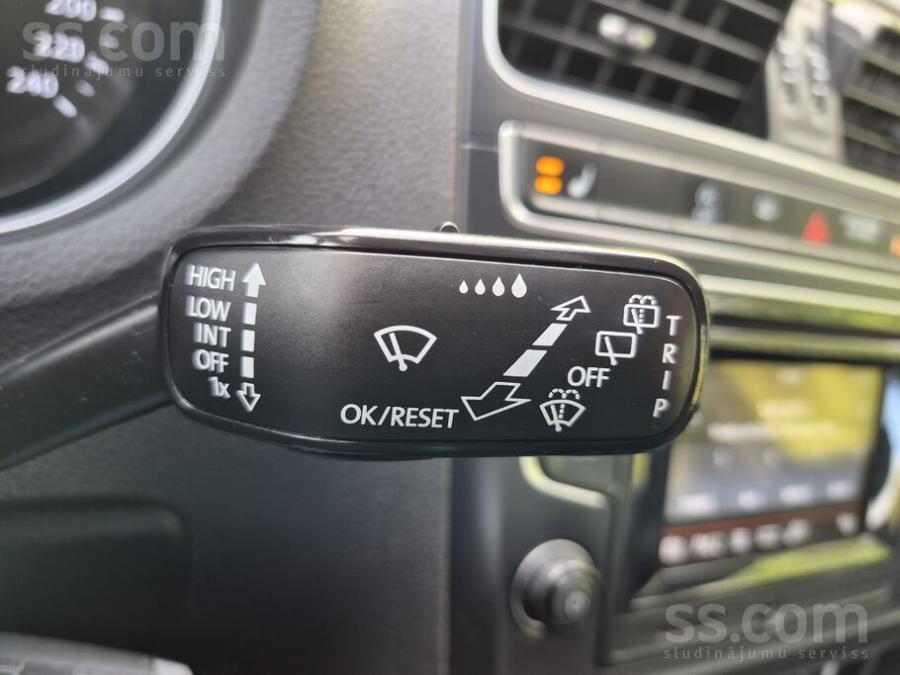 Grey Volkswagen Polo 2014 in Cesis, with an engine capacity of 1.40 L and mileage of 187 thousand km for 5900 €, photo 12 on AUTOMOTO.COM.LV