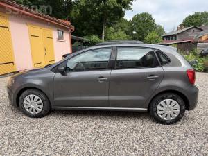 Pelēks Volkswagen Polo 2015 Limbaži, ar dzinēja tilpumu 1.00 L un nobraukumu 197 tūkst. km par 4200 €, foto 3 vietnē AUTOMOTO.COM.LV