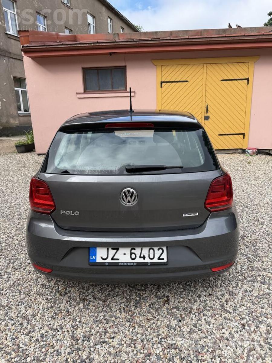 Pelēks Volkswagen Polo 2015 Limbaži, ar dzinēja tilpumu 1.00 L un nobraukumu 197 tūkst. km par 4200 €, foto 5 vietnē AUTOMOTO.COM.LV