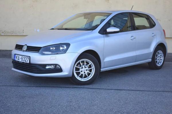 Grey Volkswagen Polo 2015 in Talsi, with an engine capacity of 1.40 L and mileage of 197 thousand km for 4500 €, photo 4 on AUTOMOTO.COM.LV