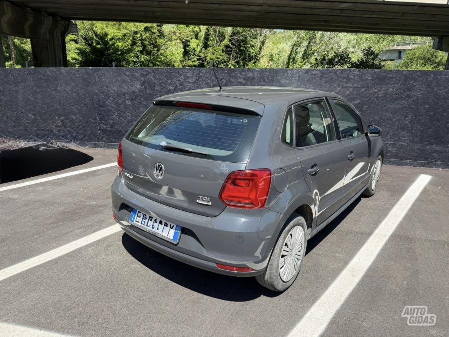 Серый Фольксваген Поло 2015 в Утена, объемом двигателя 1.40 л и пробегом 280 тыс. км за 4650 €, фото 4 на AUTOMOTO.COM.LV