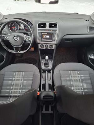 Grey Volkswagen Polo 2016 in Pasvalys, with an engine capacity of 1.20 L and mileage of 118 thousand km for 6700 €, photo 14 on AUTOMOTO.COM.LV