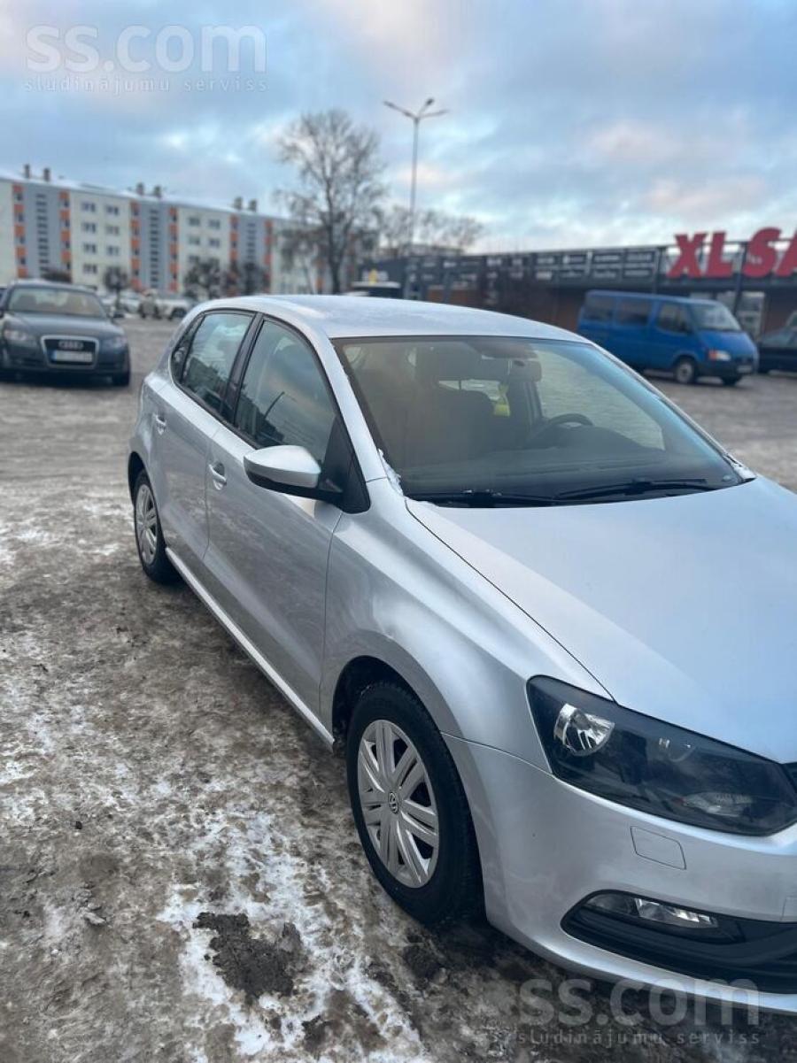 Pelēks Volkswagen Polo 2016 Liepāja, ar dzinēja tilpumu 1.40 L un nobraukumu 290 tūkst. km par 3900 €, foto 7 vietnē AUTOMOTO.COM.LV