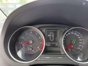 Grey Volkswagen Polo 2016 in Panevezys, with an engine capacity of 1.20 L and mileage of 127 thousand km for 6300 €, photo 17 on AUTOMOTO.COM.LV
