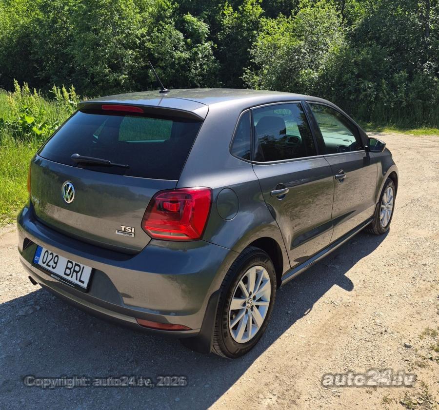 Pelēks Volkswagen Polo 2016 Tallina, ar dzinēja tilpumu 1.20 L un nobraukumu 100 tūkst. km par 8490 €, foto 7 vietnē AUTOMOTO.COM.LV