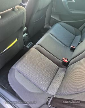 Pelēks Volkswagen Polo 2016 Tallina, ar dzinēja tilpumu 1.20 L un nobraukumu 100 tūkst. km par 8490 €, foto 9 vietnē AUTOMOTO.COM.LV