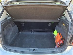 Grey Volkswagen Polo 2016 in Dobele, with an engine capacity of 1.20 L and mileage of 66 thousand km for 6500 €, photo 7 on AUTOMOTO.COM.LV