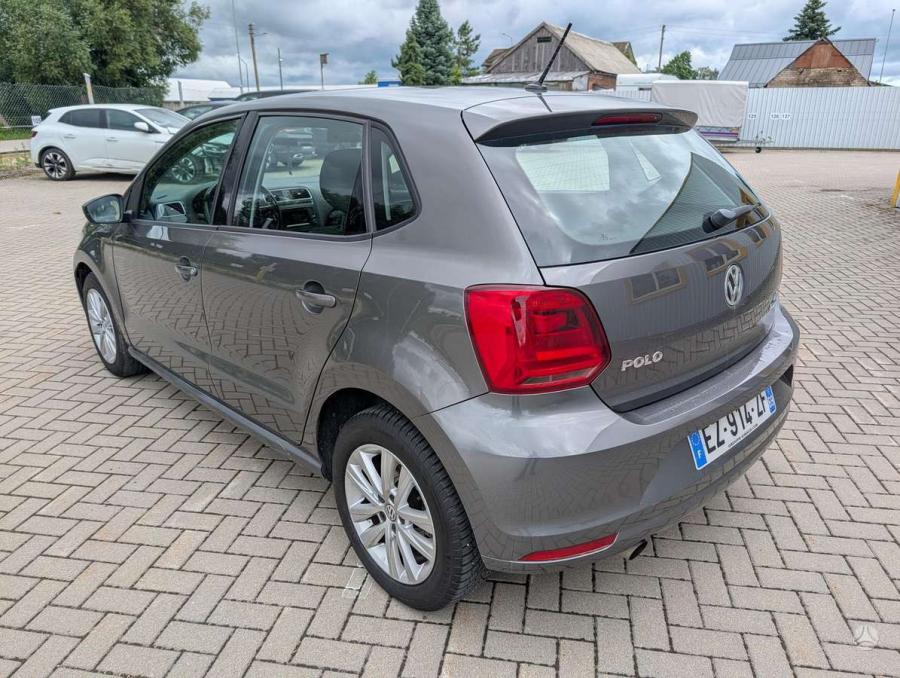 Pelēks Volkswagen Polo 2016 Tauragė, ar dzinēja tilpumu 1.20 L un nobraukumu 186 tūkst. km par 5800 €, foto 8 vietnē AUTOMOTO.COM.LV