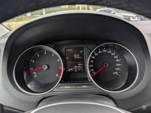 Pelēks Volkswagen Polo 2016 Tauragė, ar dzinēja tilpumu 1.20 L un nobraukumu 186 tūkst. km par 5800 €, foto 11 vietnē AUTOMOTO.COM.LV